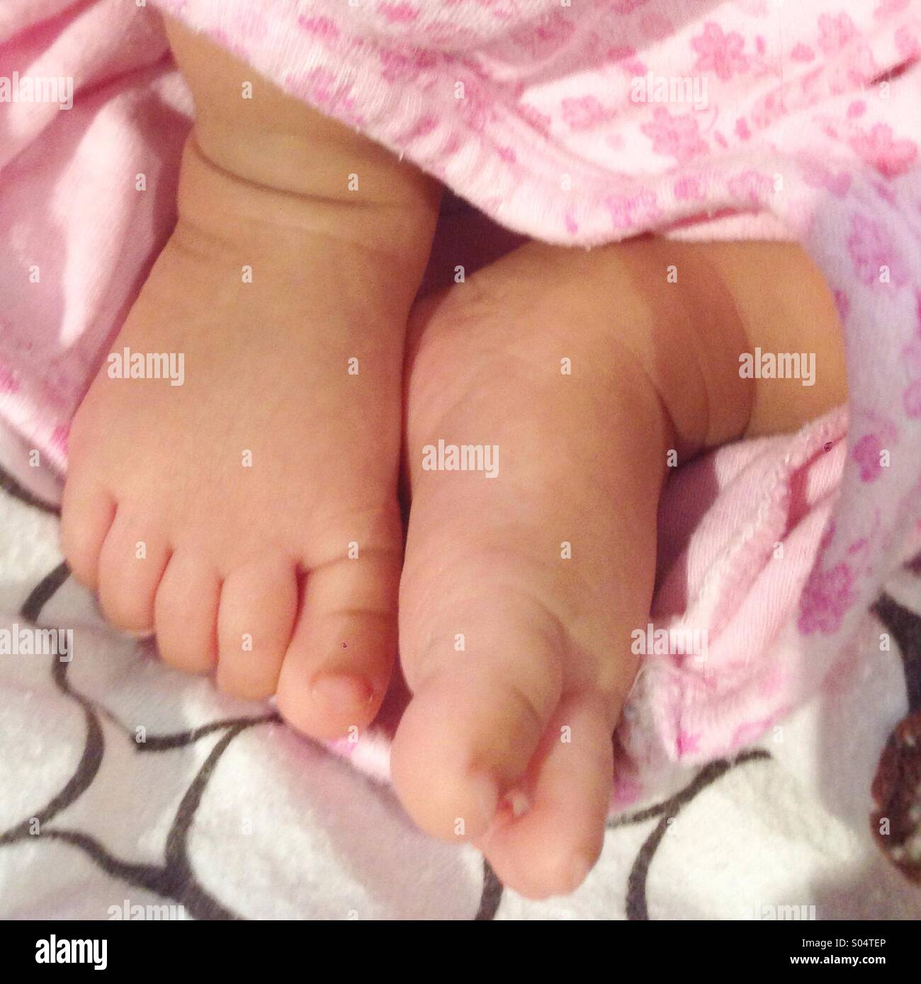 Babies feet hi-res stock photography and images - Alamy