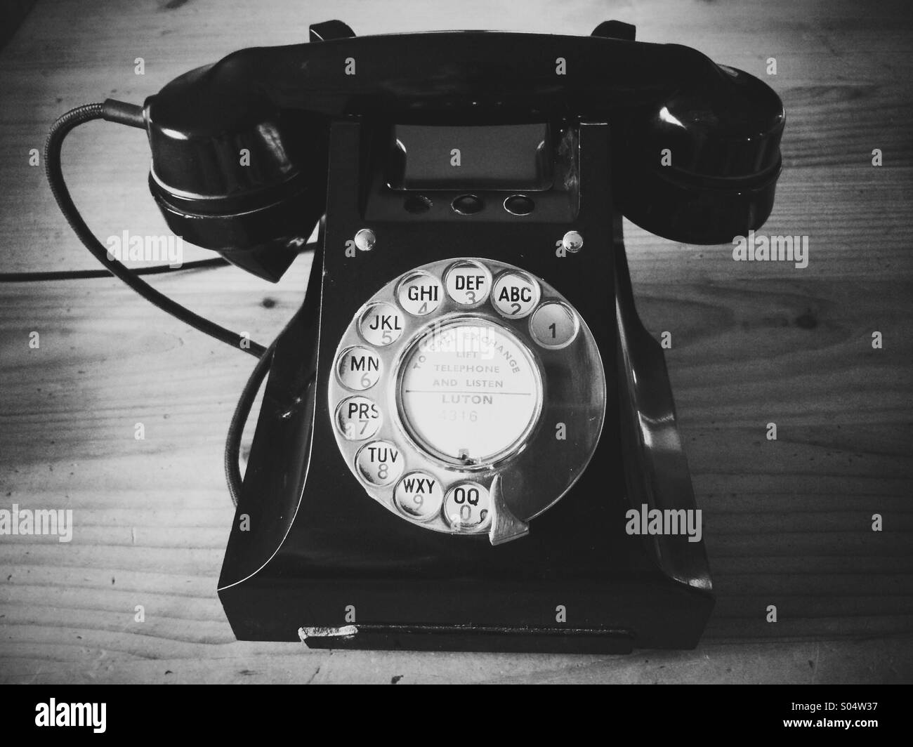 Vintage gpo telephone dial Black and White Stock Photos & Images - Alamy