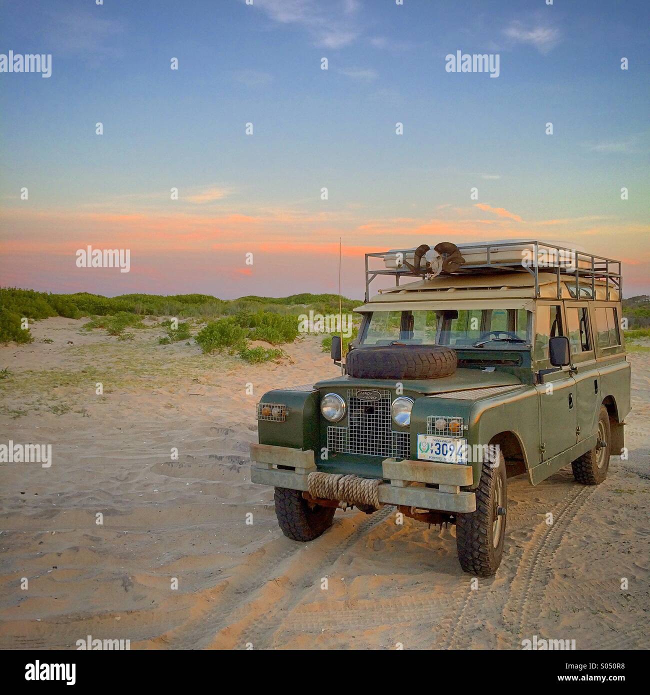 Land rover on the beach. Maryland USA Stock Photo - Alamy