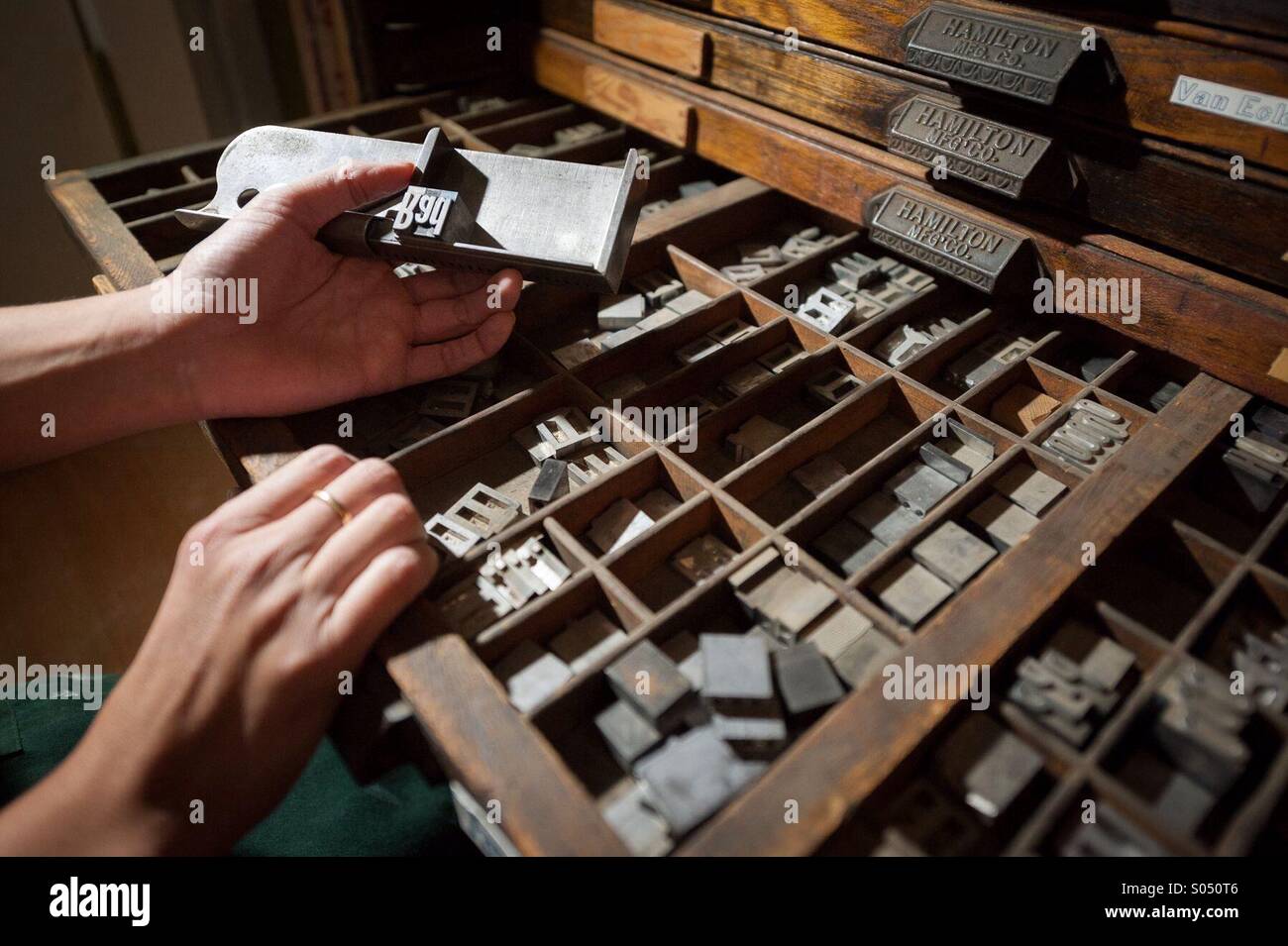 Letter press operator hi-res stock photography and images - Alamy