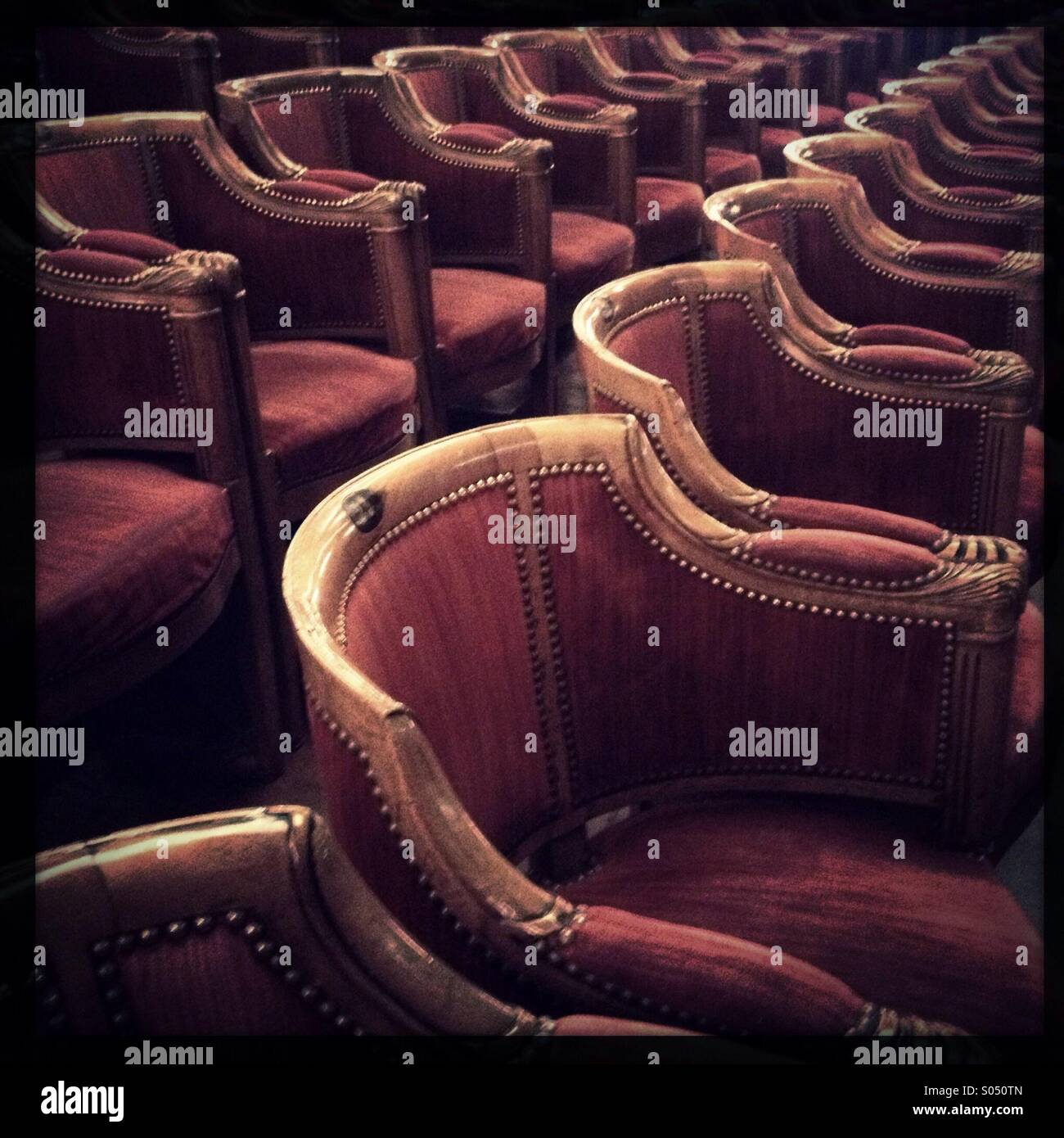 Theater chairs hi-res stock photography and images - Alamy