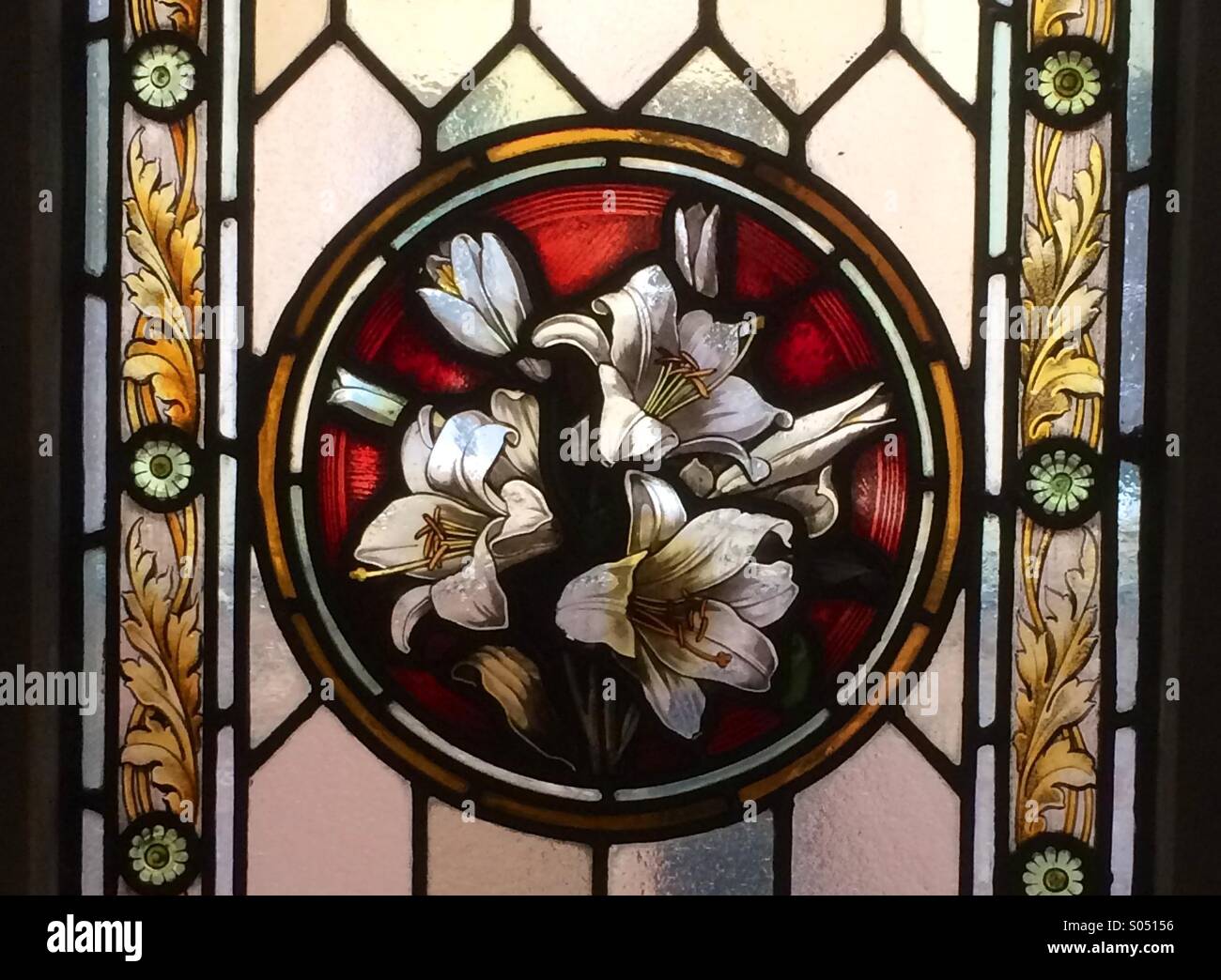 Stained glass colours hi-res stock photography and images - Alamy