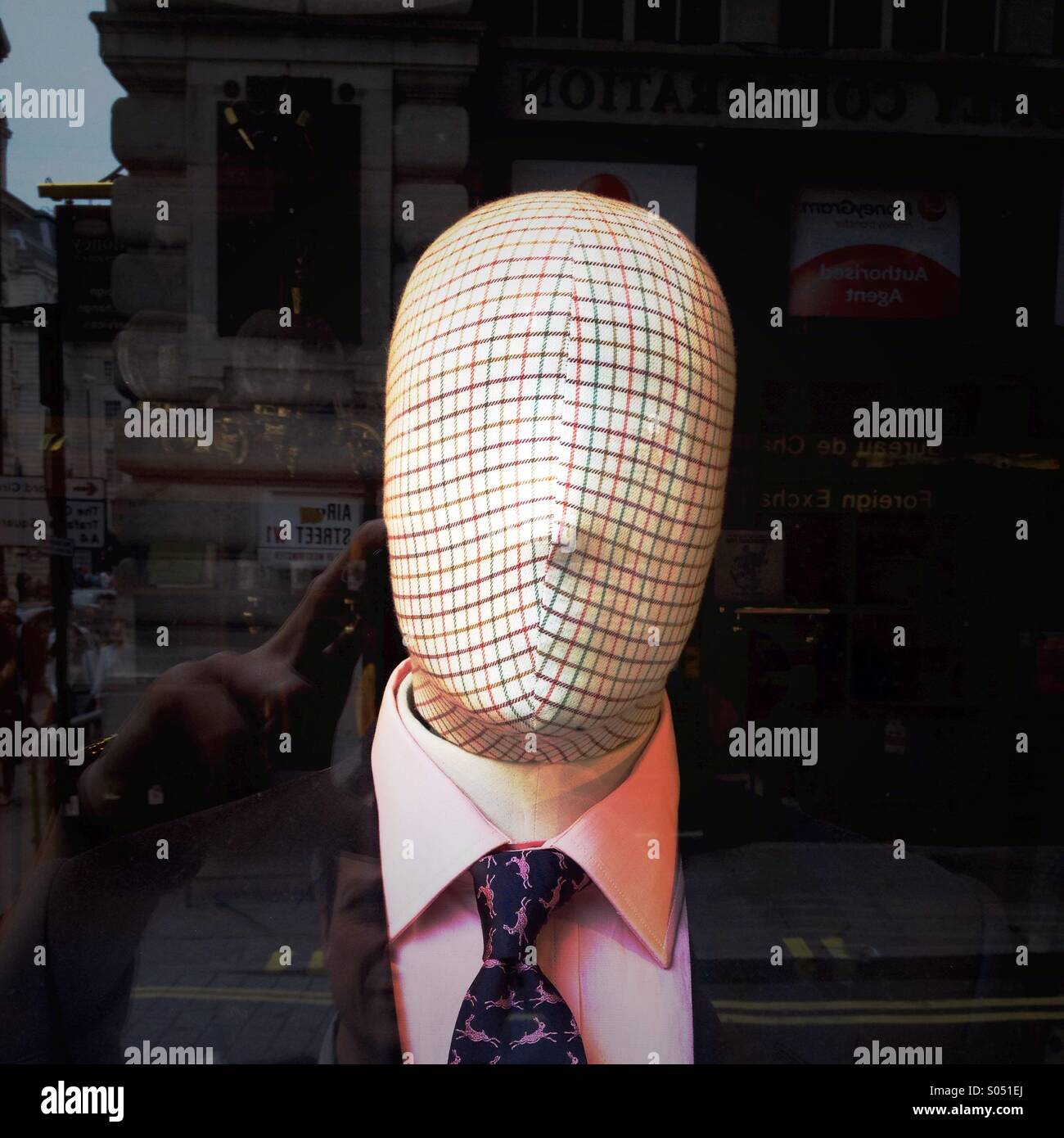 Shop dummy, window display, Cordings, Piccadilly, London Stock Photo ...