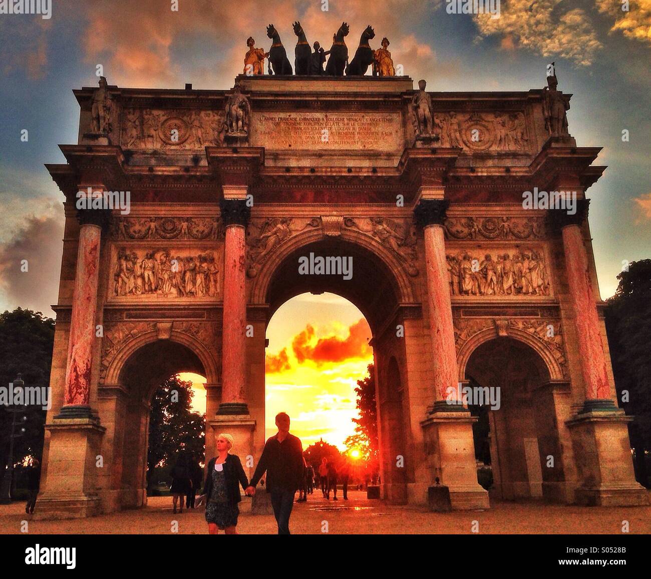 Arc de Triomphe du Carrousel Stock Photo - Alamy Arc de Triomphe du Carrousel Stock Photo - Alamy