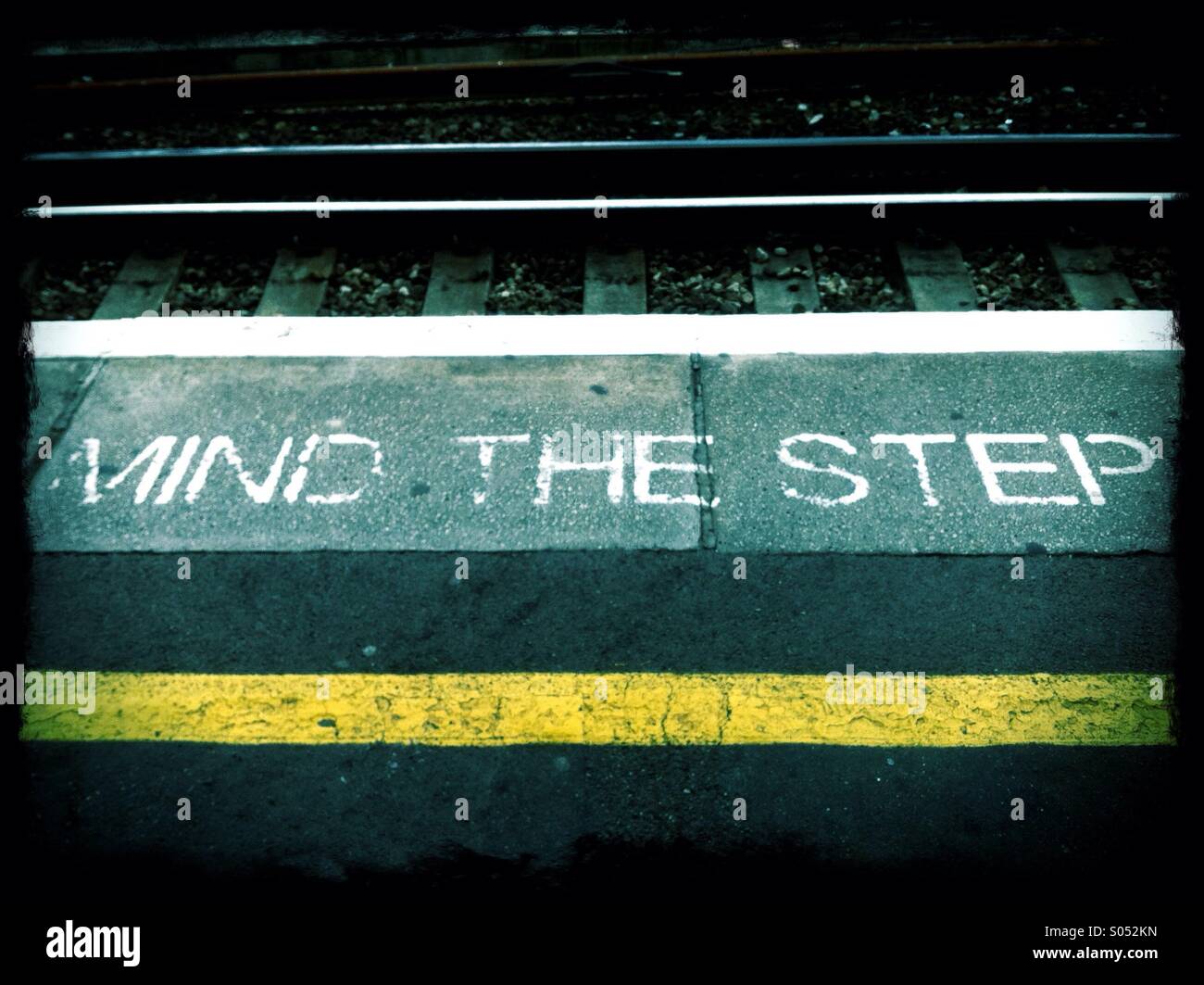 Mind the step warning hi-res stock photography and images - Alamy