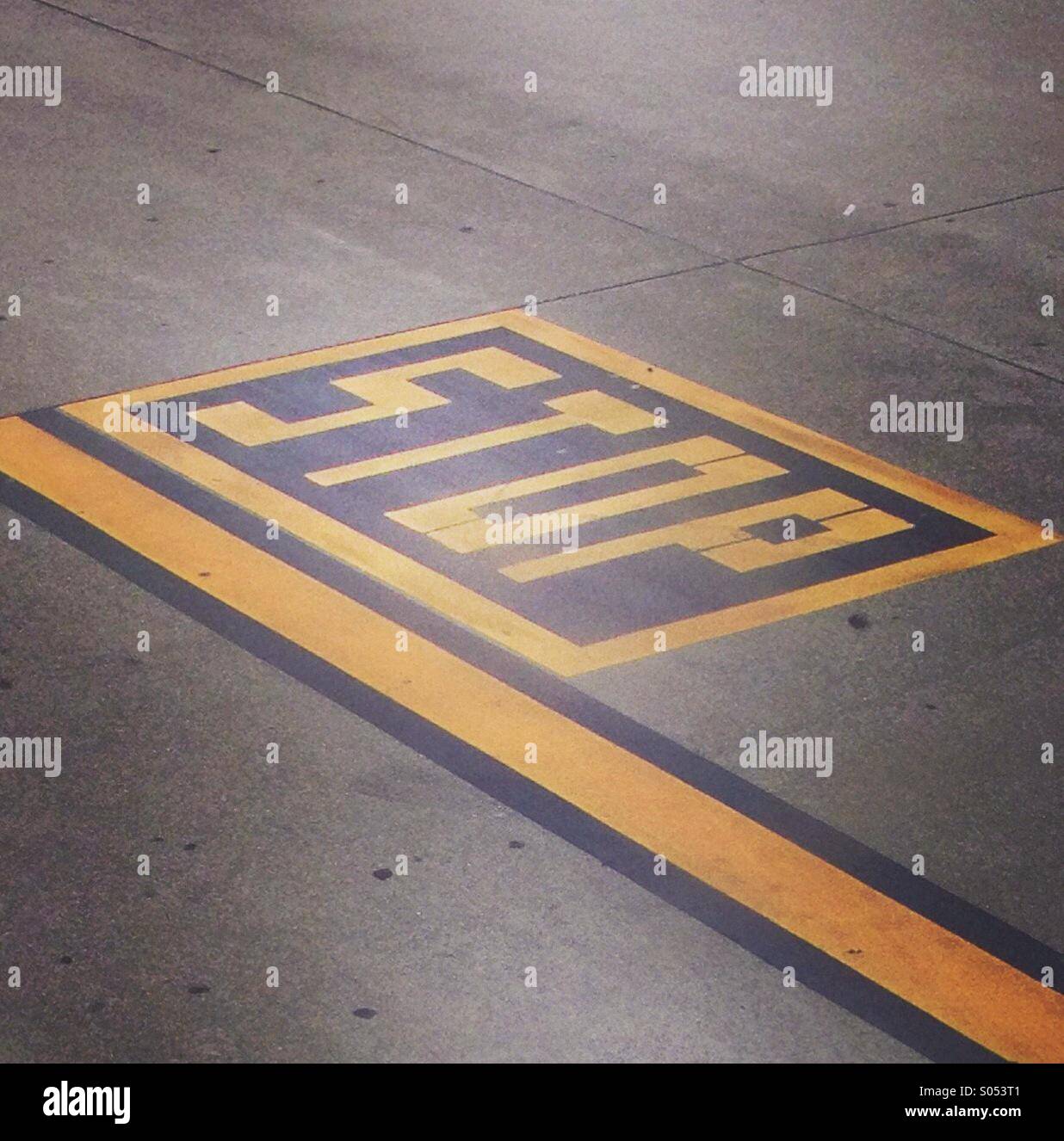 Stop sign airport hi-res stock photography and images - Alamy