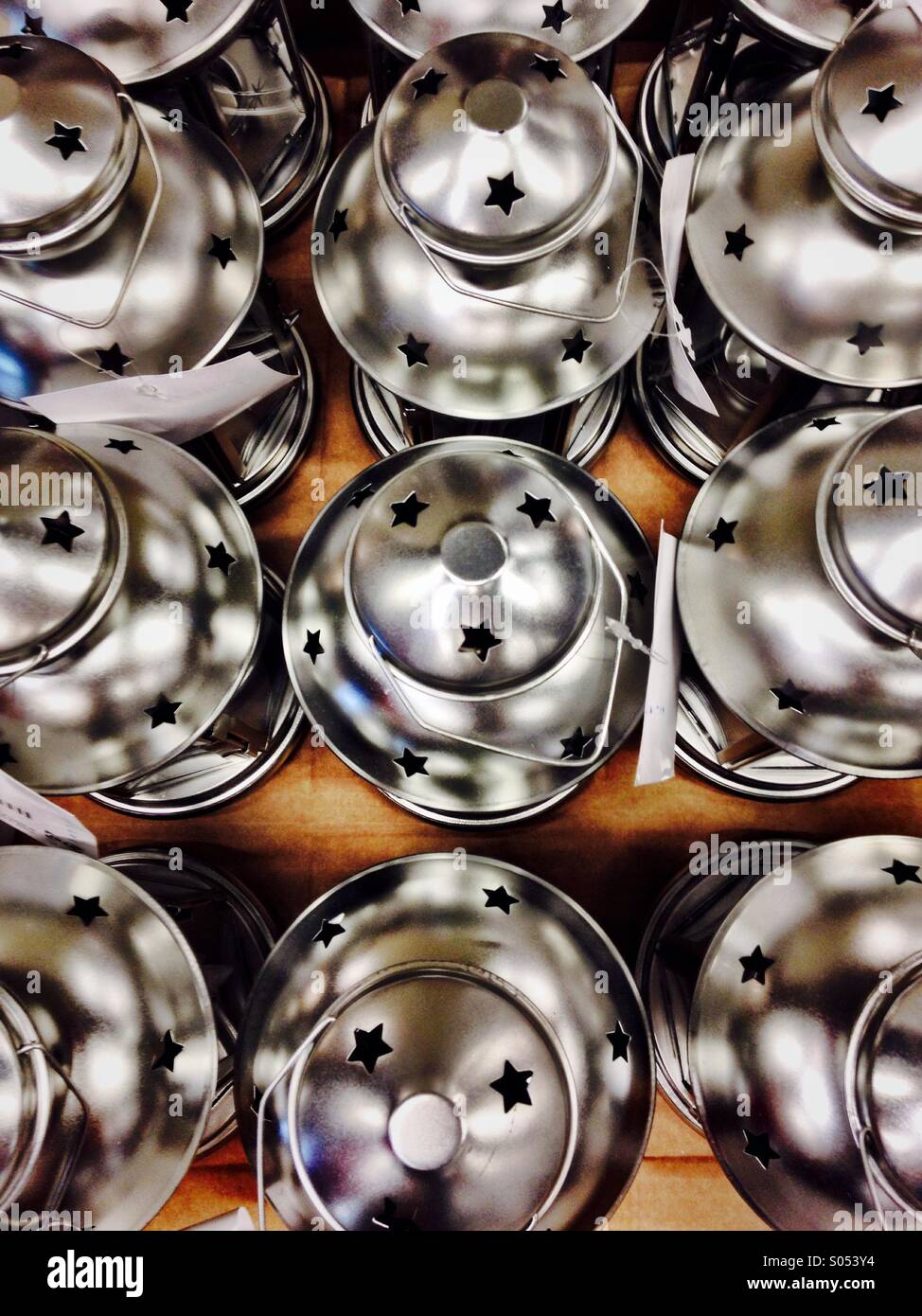 Lanterns on display hi-res stock photography and images - Alamy