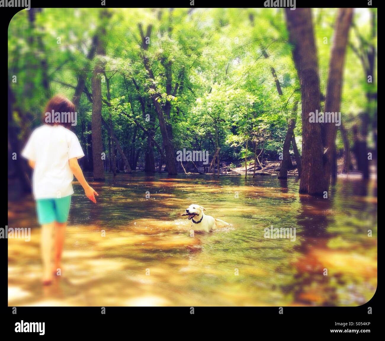 Child fetching water hi-res stock photography and images - Alamy