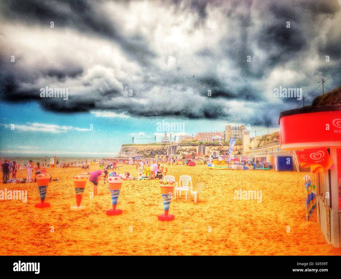 Broadstairs Beach Fun Stock Photos & Broadstairs Beach Fun Stock Images ...