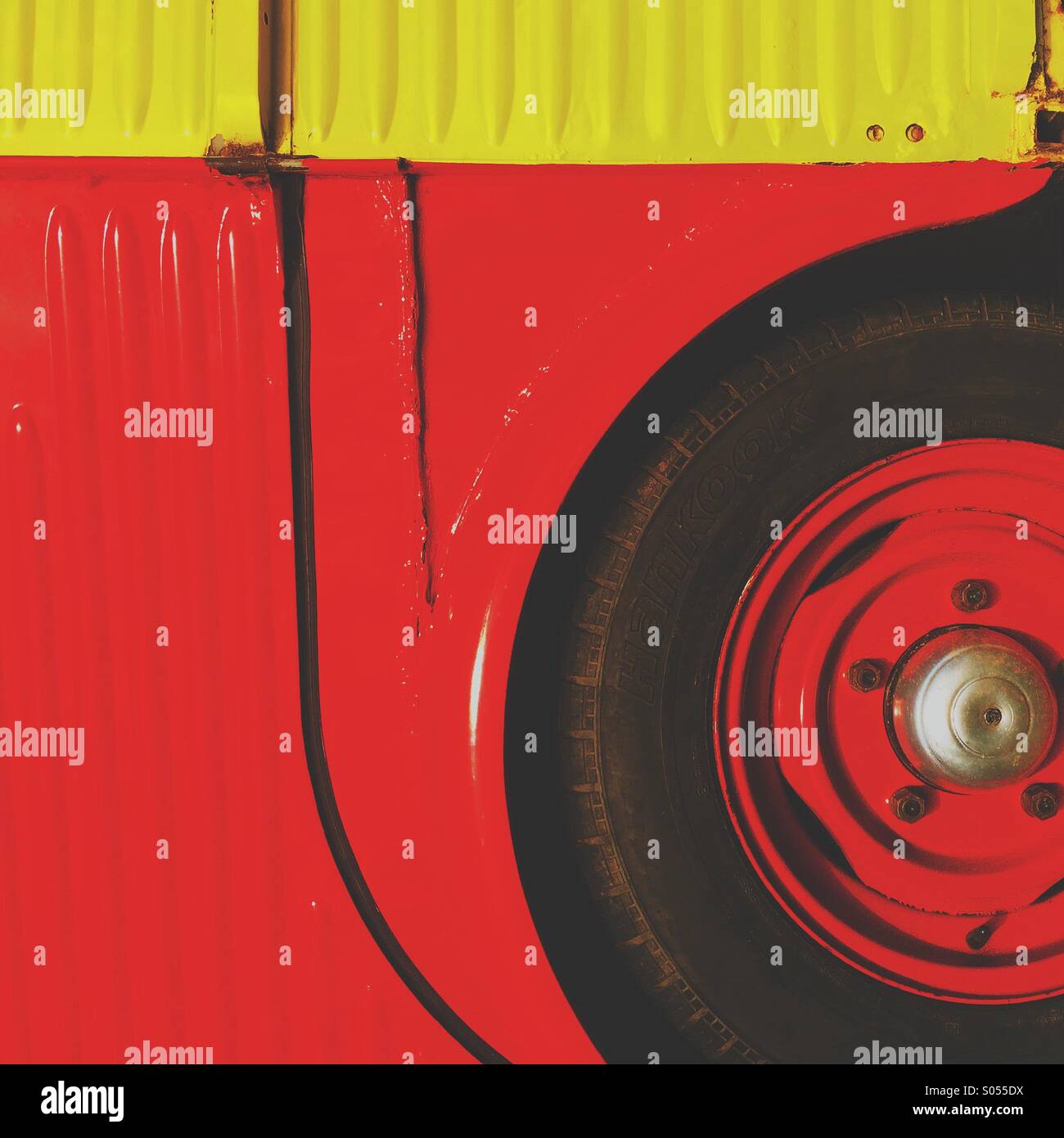 Red lorry hi-res stock photography and images - Alamy