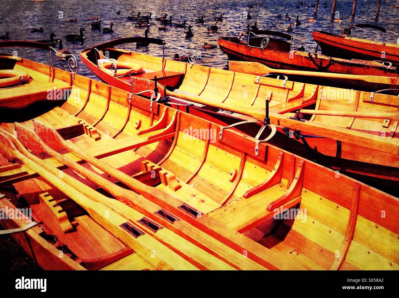 Moored rowing boats on Derwent Water in Lake District Stock Photo - Alamy