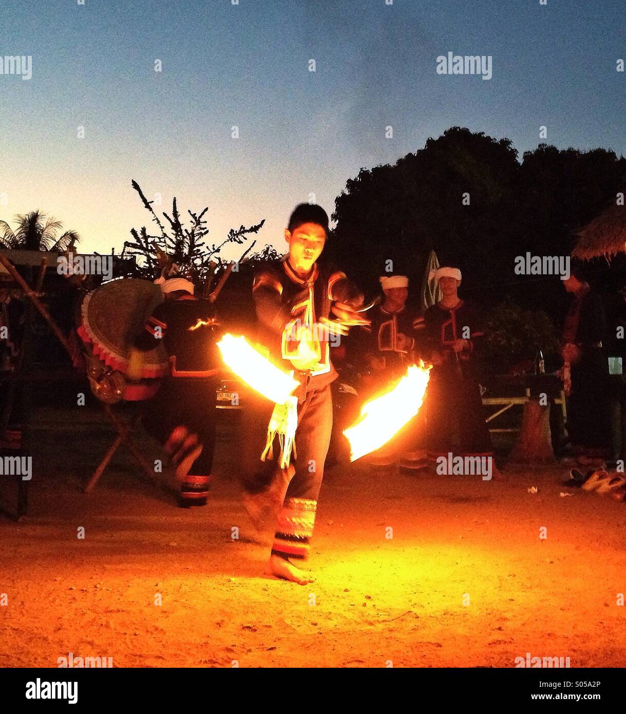 Fire juggling hi-res stock photography and images - Alamy