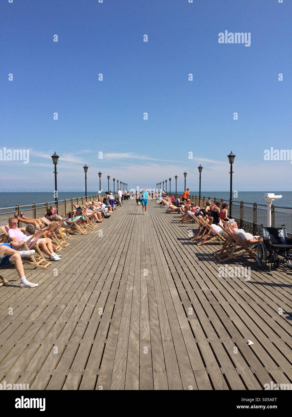 Skegness pier hi-res stock photography and images - Alamy