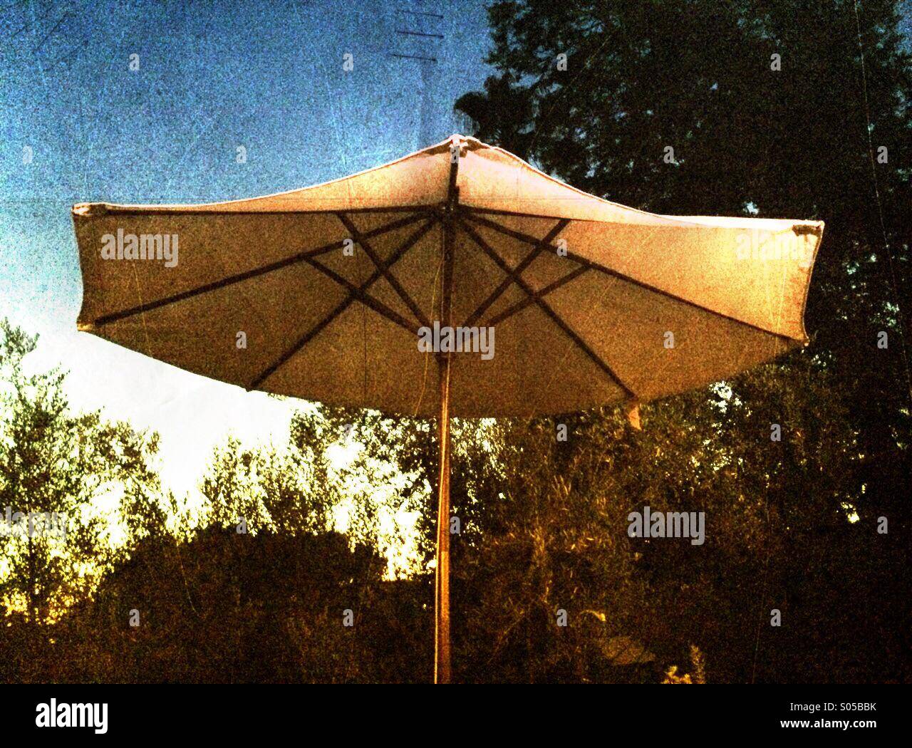 Parisol hi-res stock photography and images - Alamy