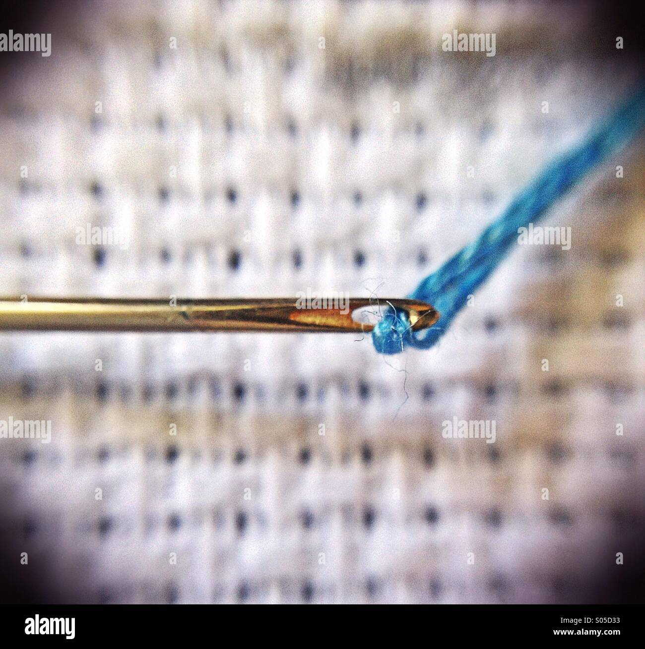 Needle and thread Stock Photo - Alamy