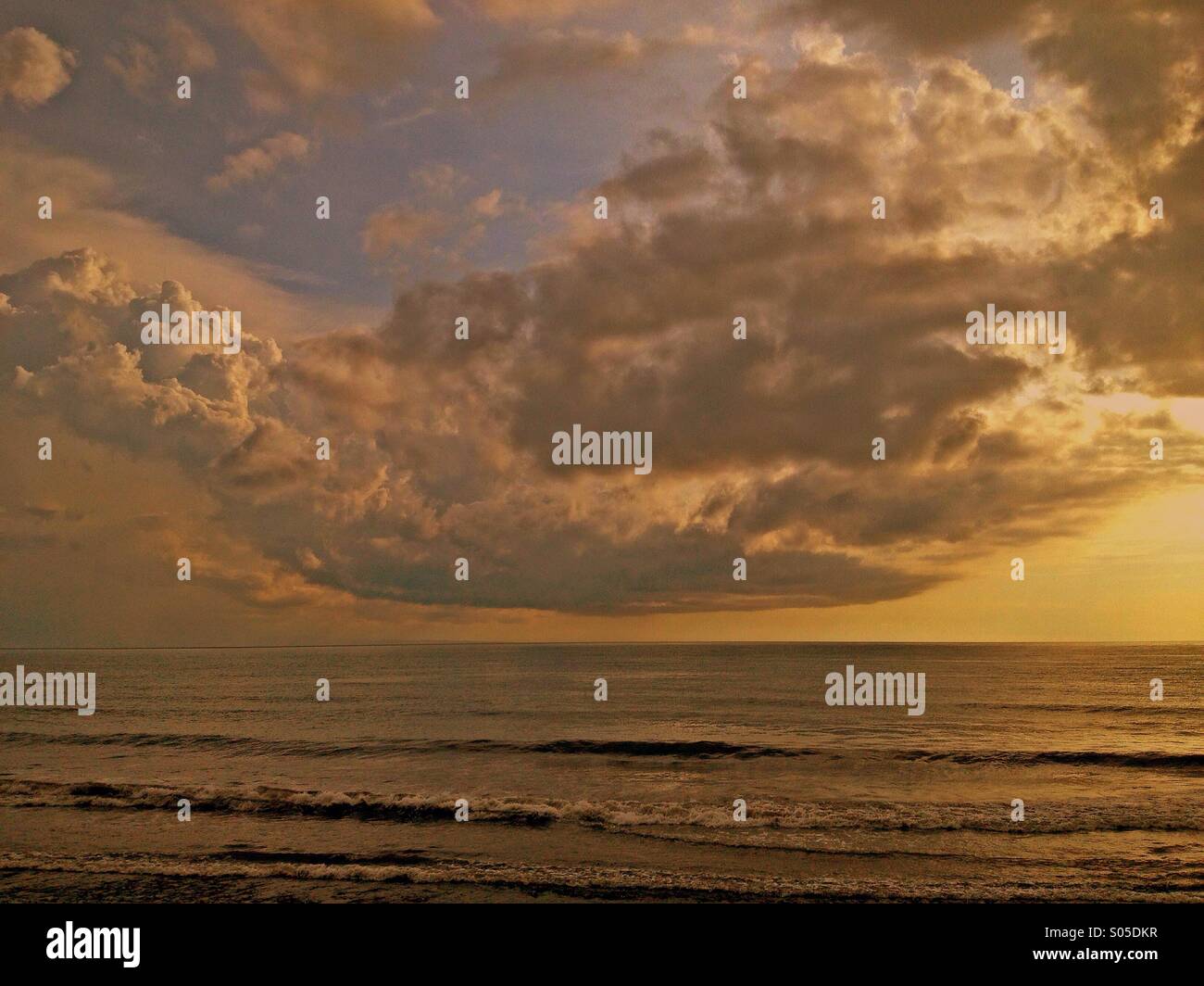 Muddy water waves hi-res stock photography and images - Alamy