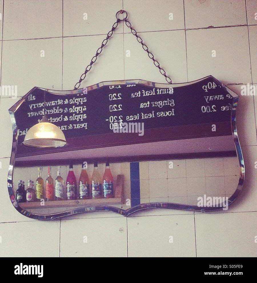 Cafe in mirror hi-res stock photography and images - Alamy