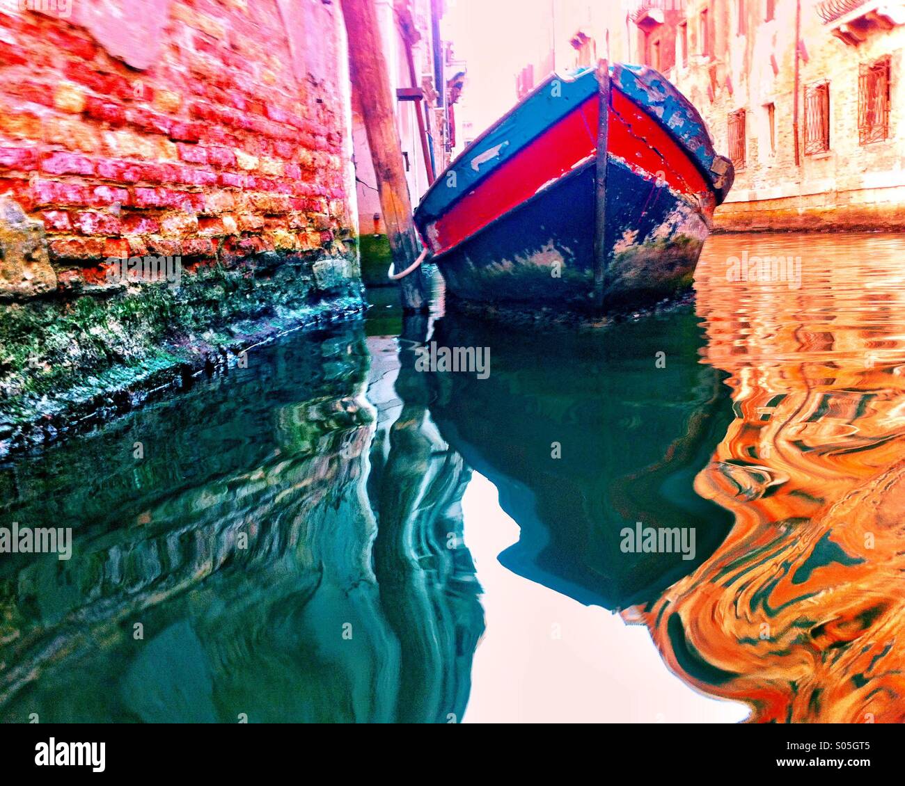 Gondola reflection hi-res stock photography and images - Alamy