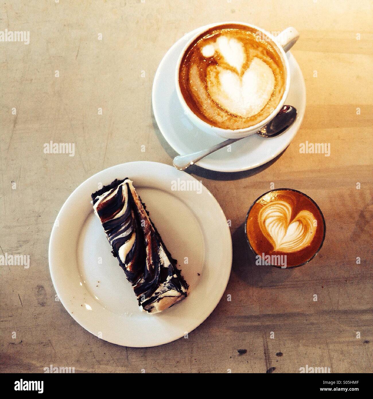 Coffee shop cake hi-res stock photography and images - Alamy