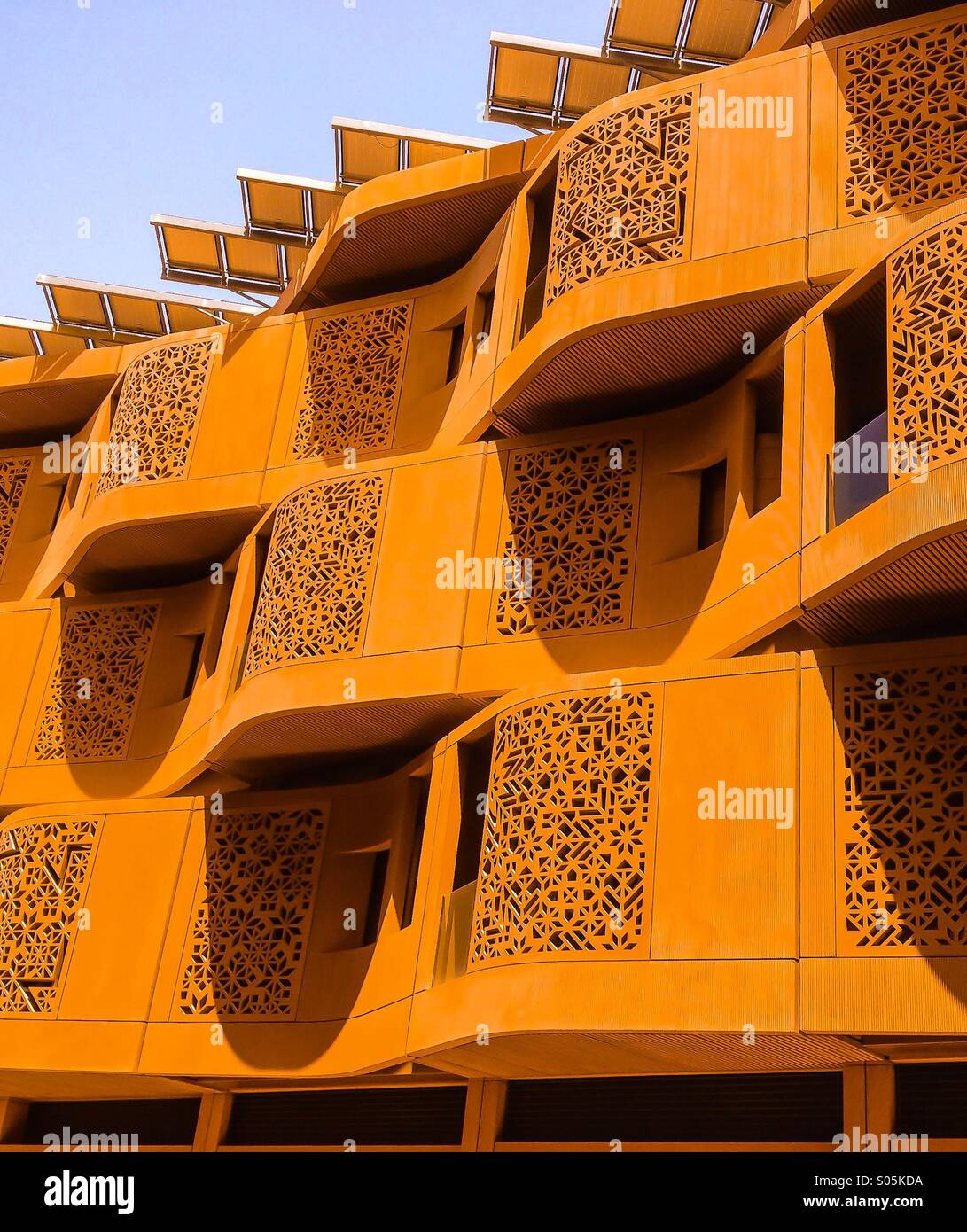 Masdar institute hi-res stock photography and images - Alamy