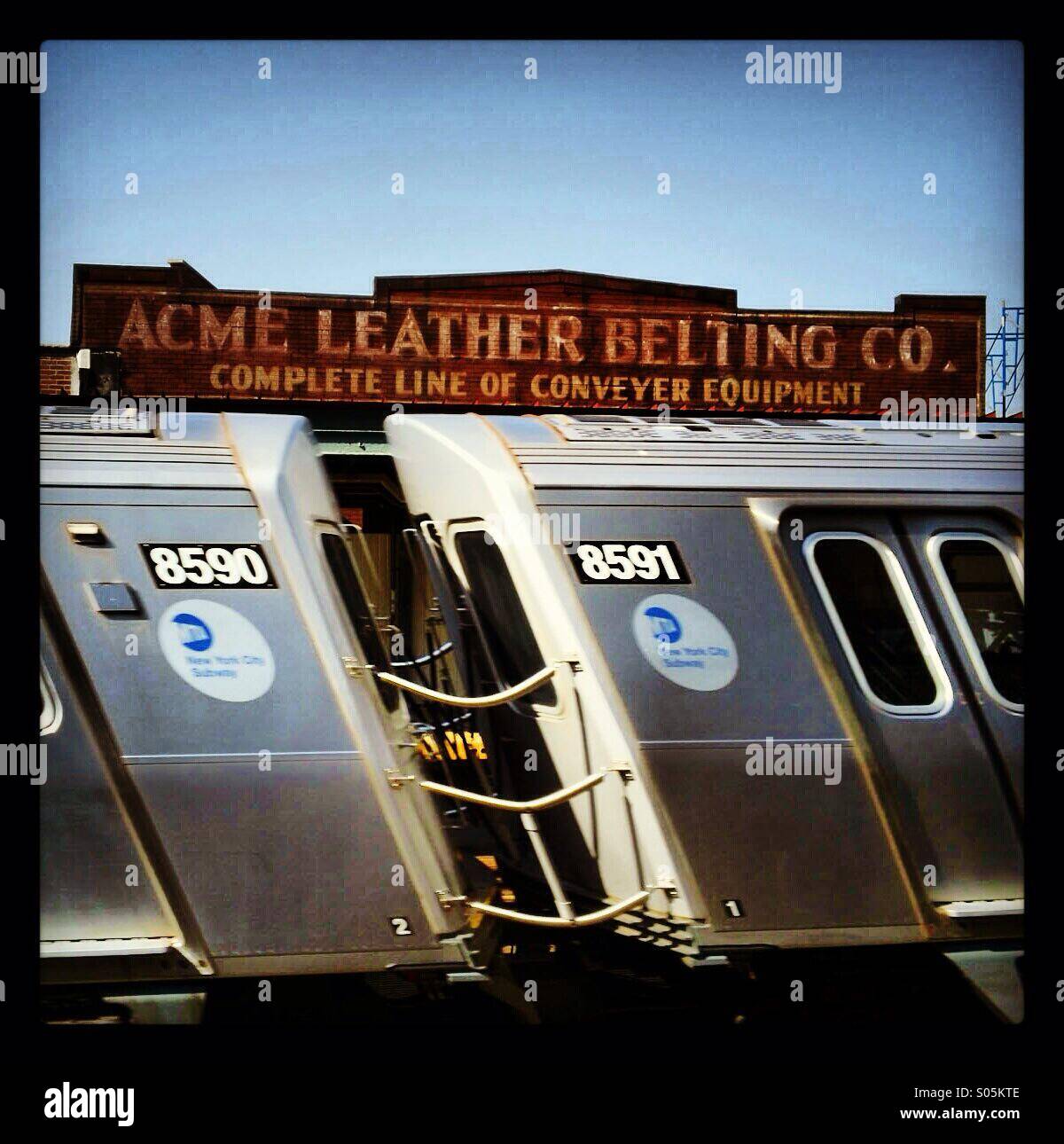 The bending train -J train in Brooklyn at the Lorimer station Stock ...
