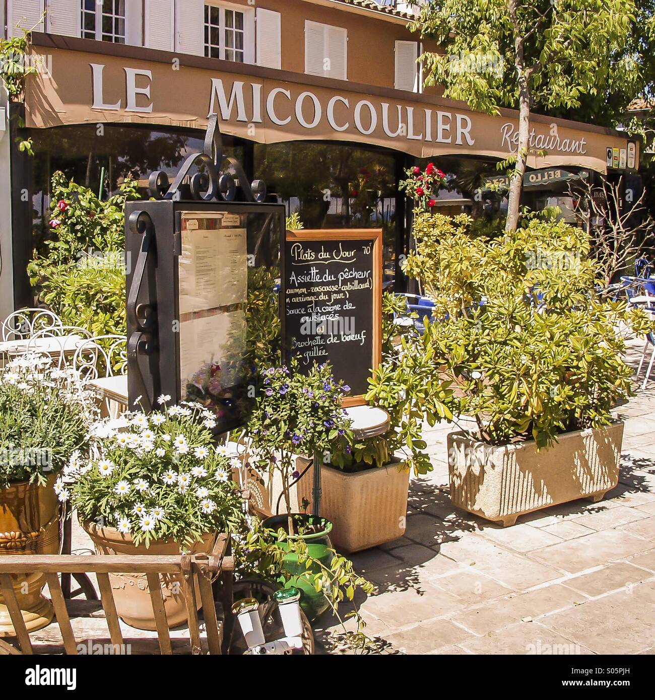 Gassin hi-res stock photography and images - Alamy