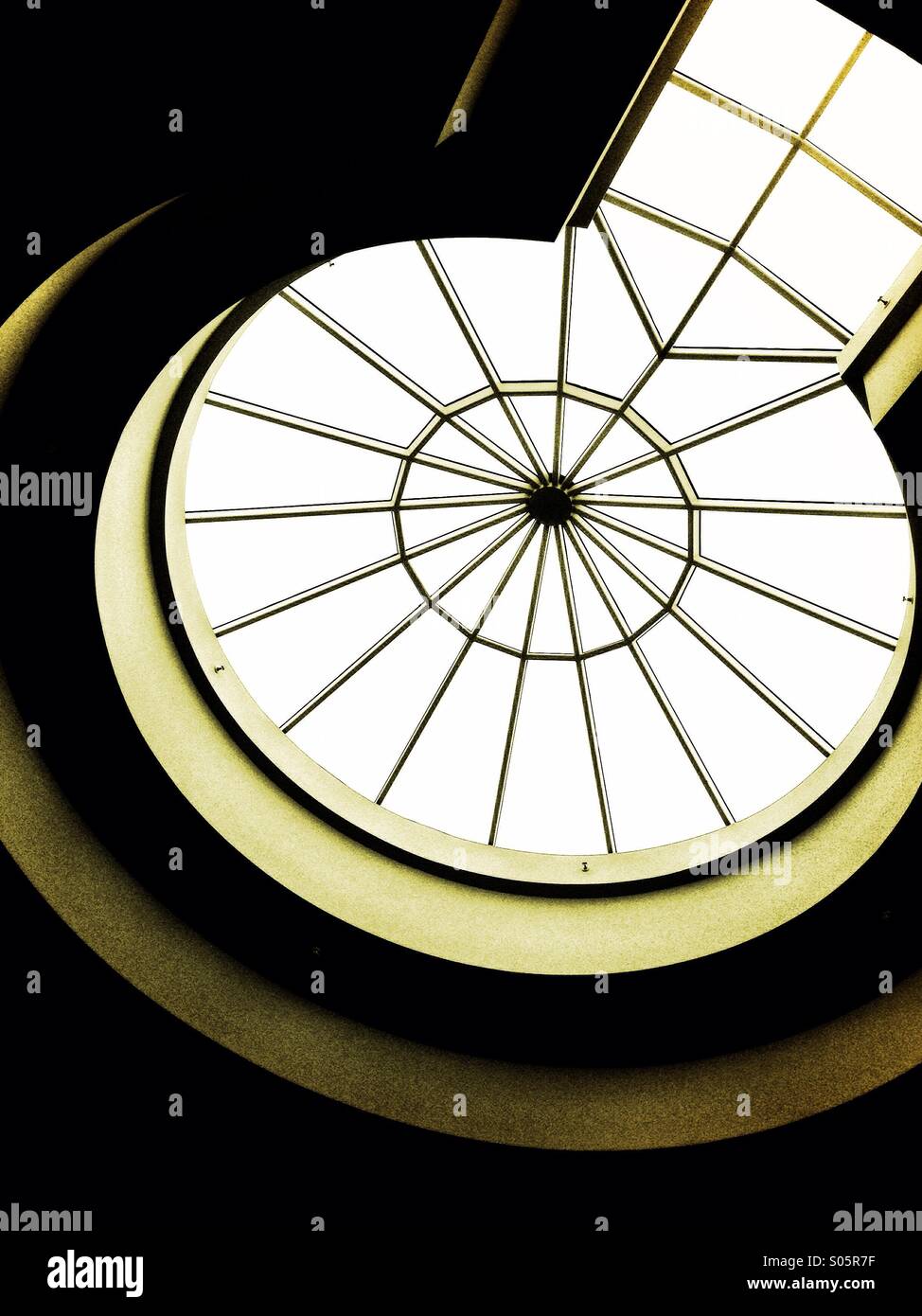 Light roof structure hi-res stock photography and images - Alamy