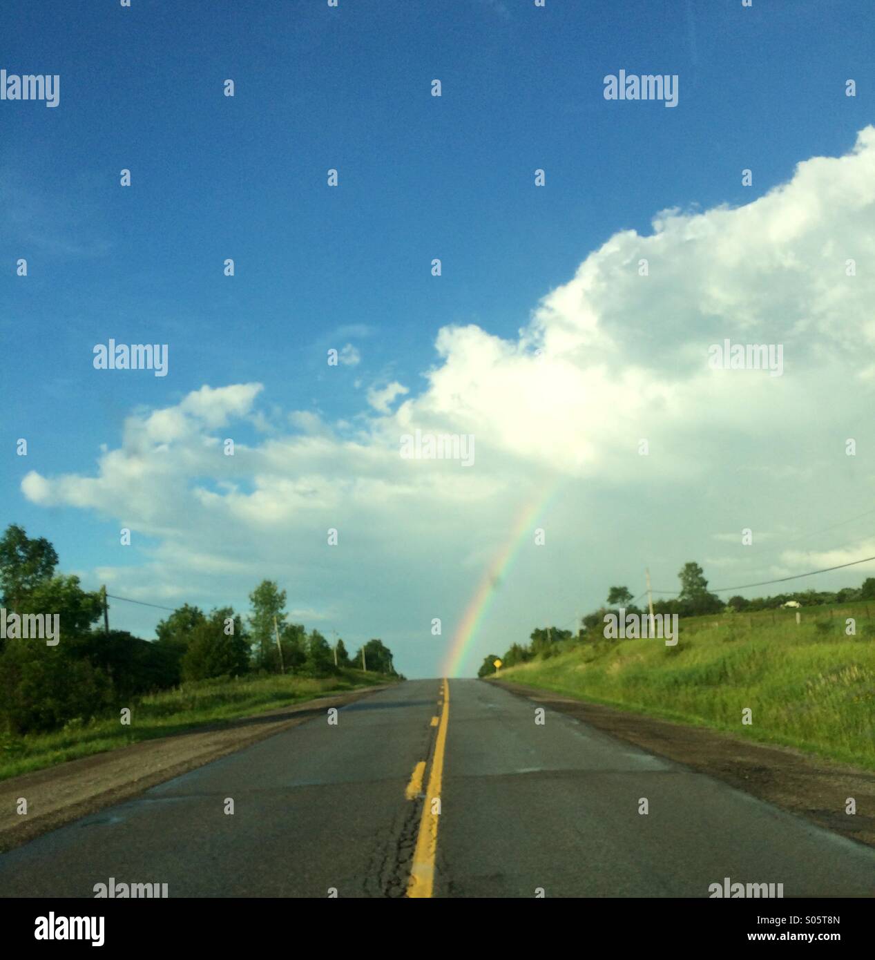 Highway rainbow hi-res stock photography and images - Alamy