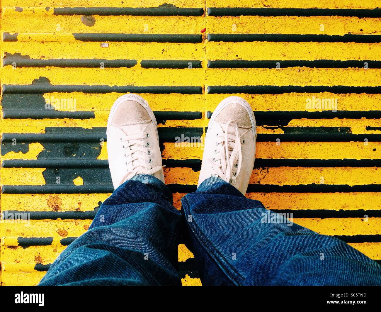 Man shoes standing feet hi-res stock photography and images - Alamy