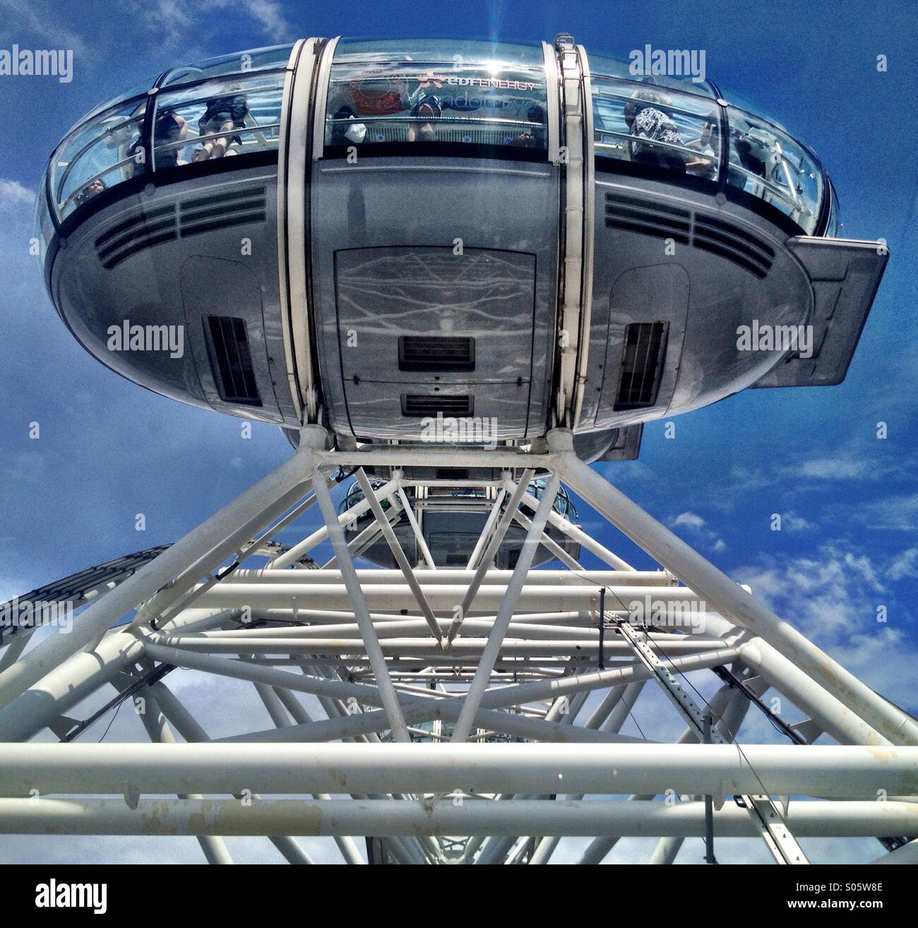 Capsule london eye hi-res stock photography and images - Alamy