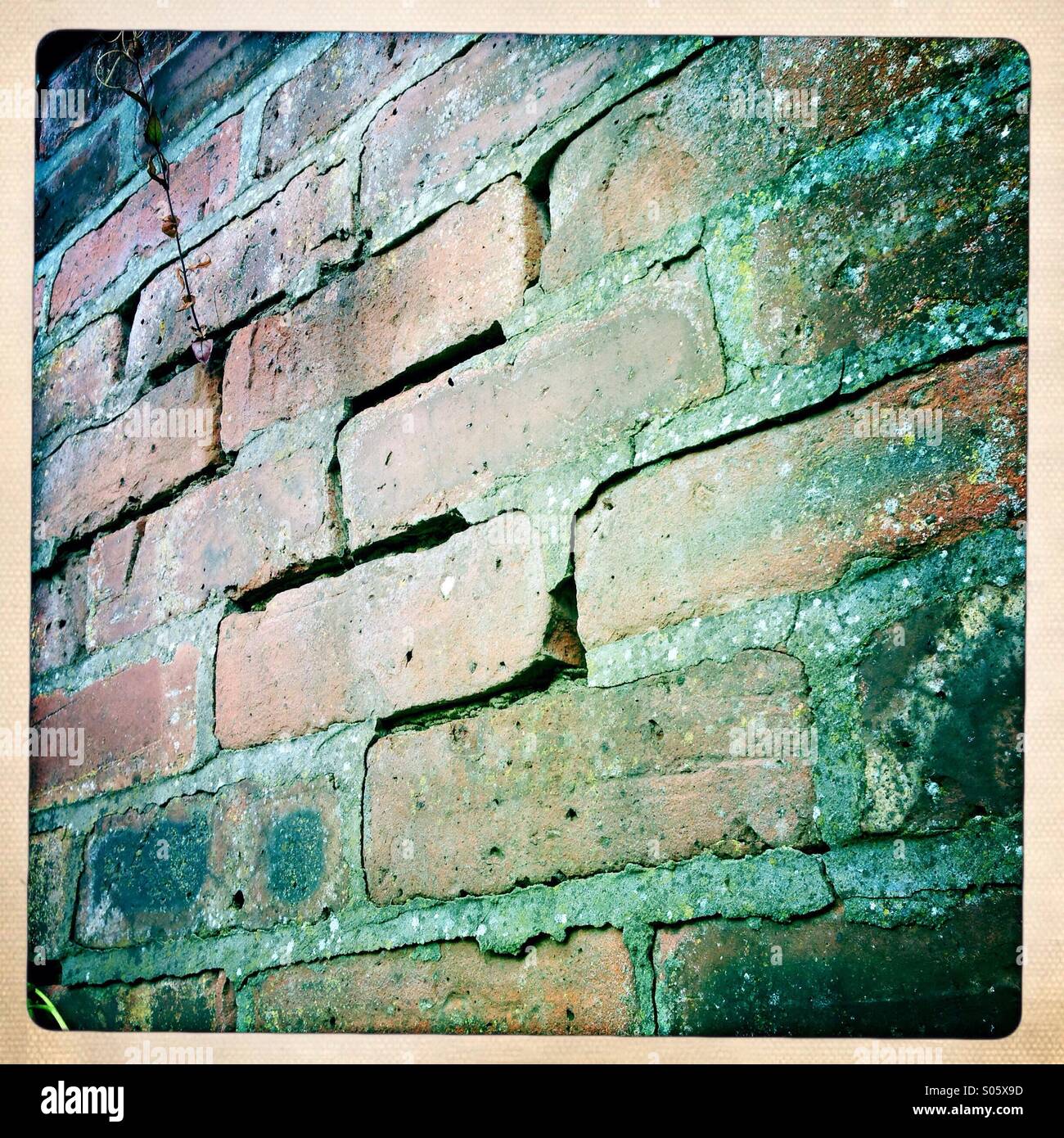 Brick wall with gaps hi-res stock photography and images - Alamy