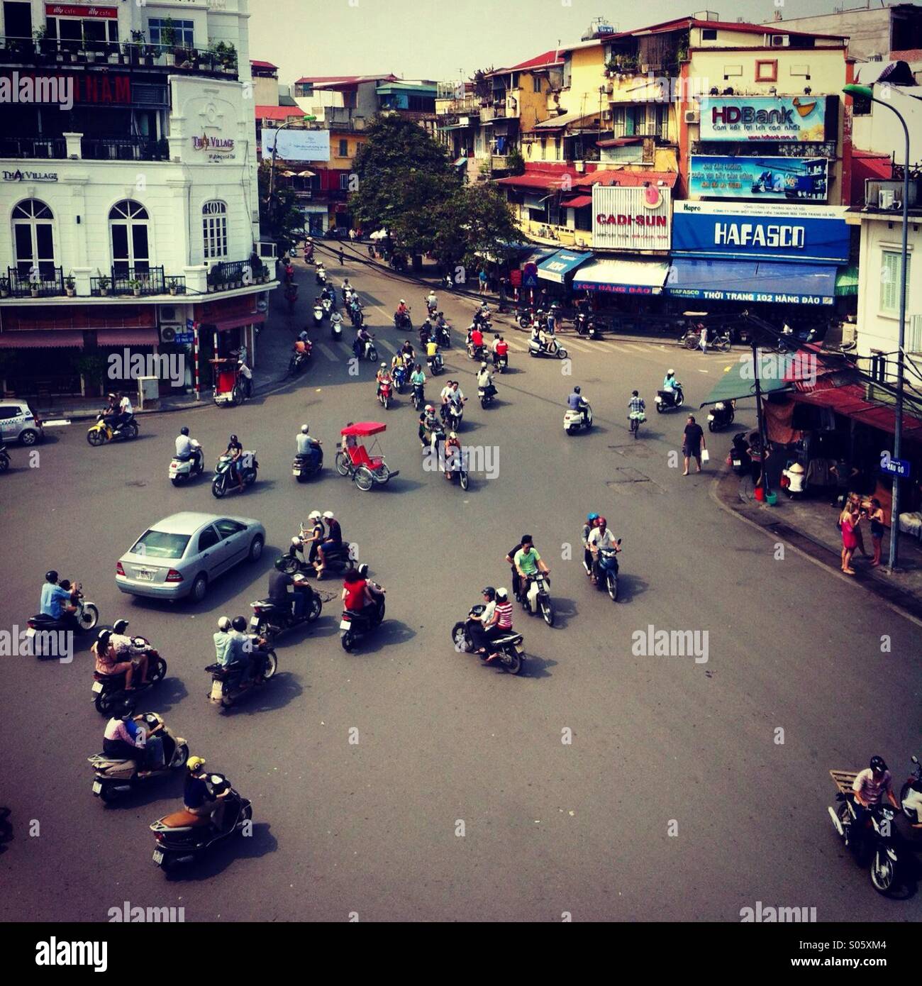 Hanoi and traffic hi-res stock photography and images - Alamy