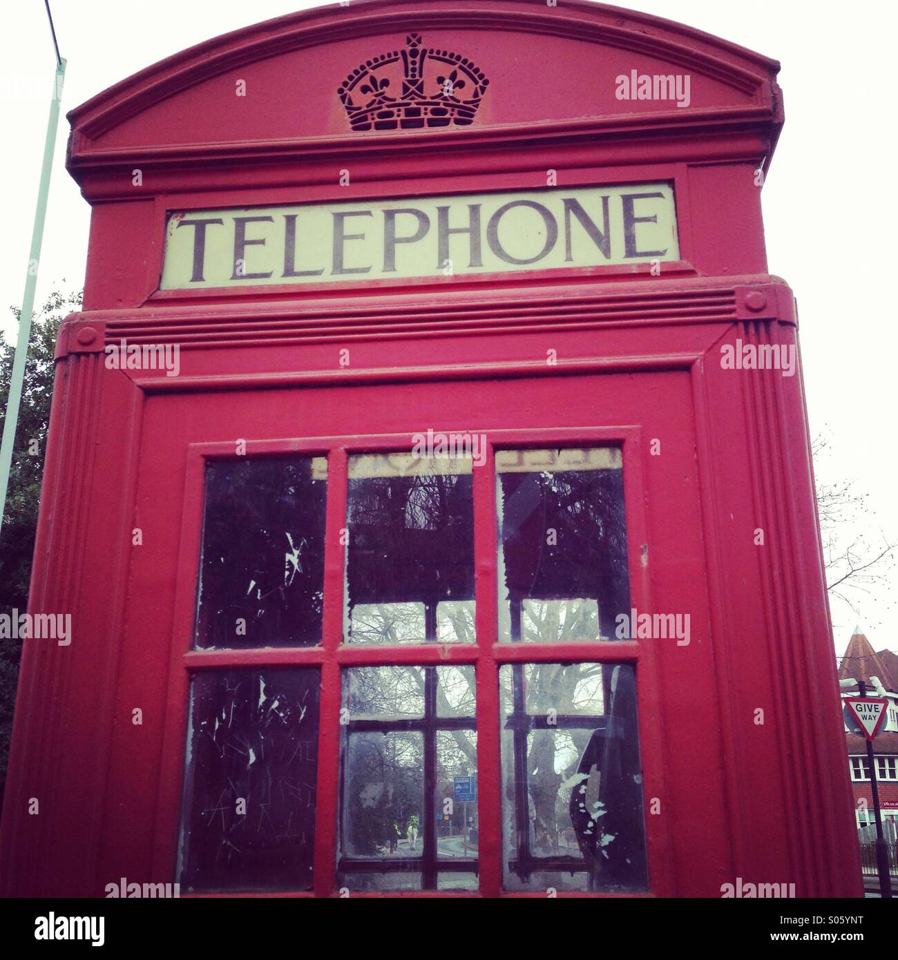 Broken phone box london hi-res stock photography and images - Alamy
