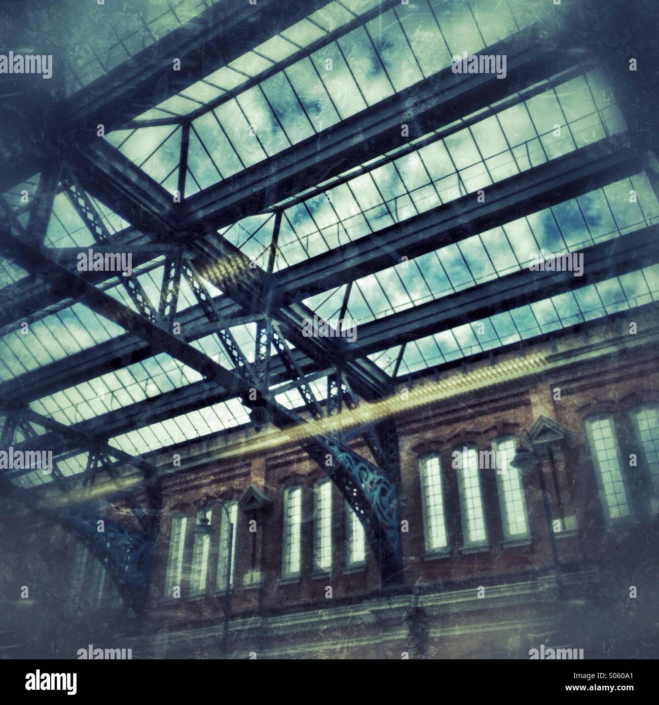 Bournemouth railway station hi-res stock photography and images - Alamy