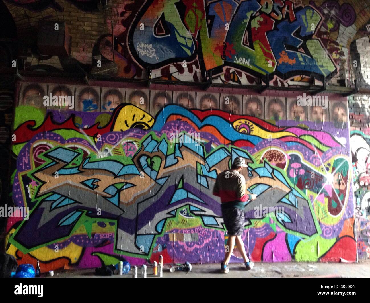 Graffiti artist at work hi-res stock photography and images - Alamy