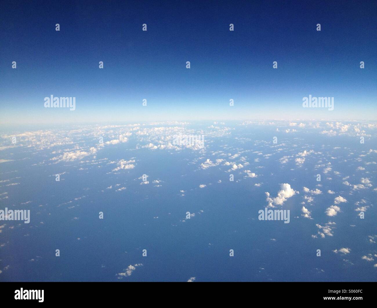 Sky view from plane hi-res stock photography and images - Alamy
