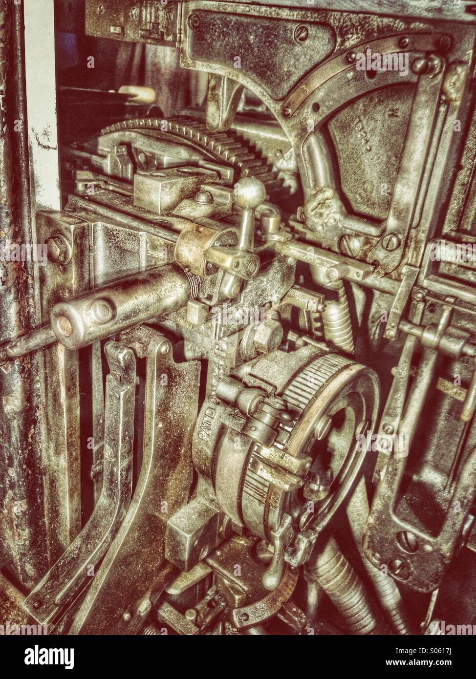 Old machine hi-res stock photography and images - Alamy