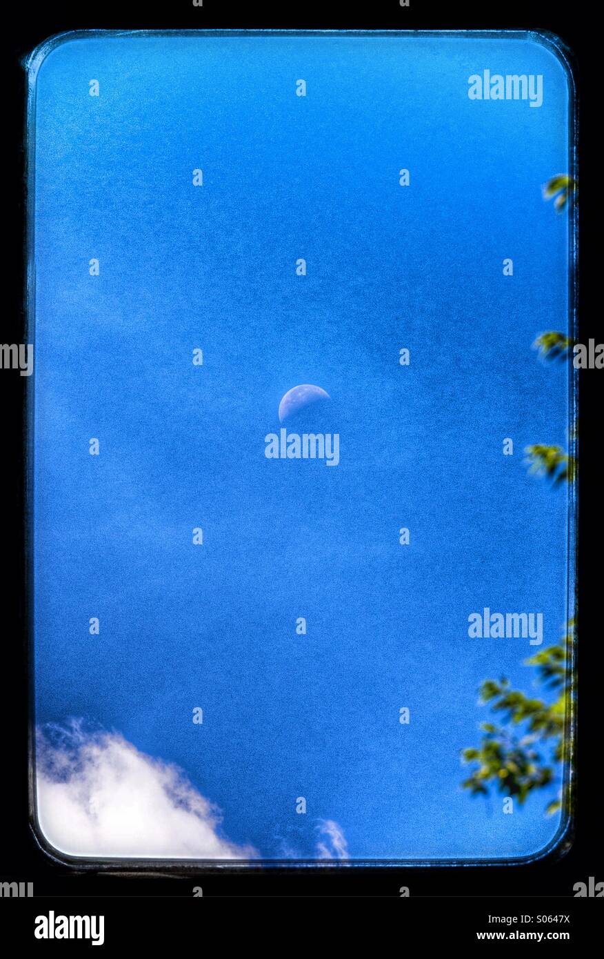 Daytime moon hi-res stock photography and images - Alamy