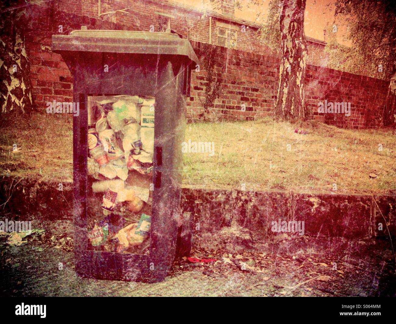 Wastage bins hi-res stock photography and images - Alamy