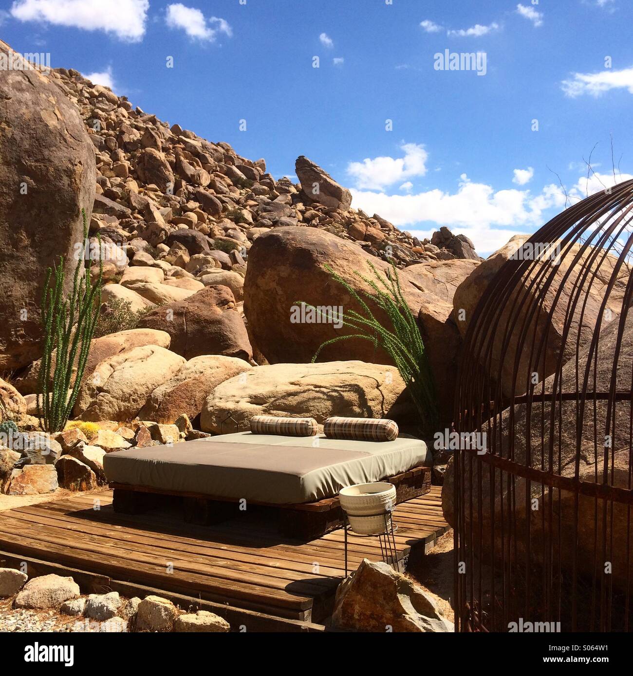 Outside bed in desert Stock Photo - Alamy