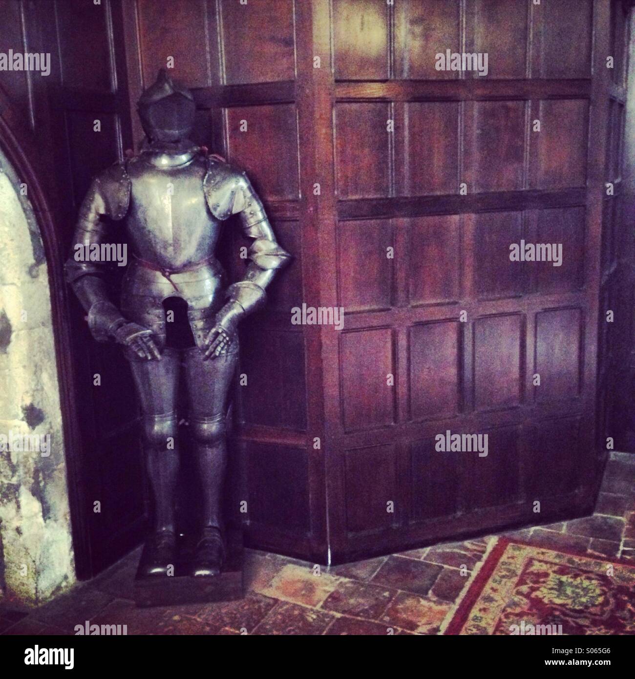 Medieval heraldry smartphone stock photos and images - Alamy