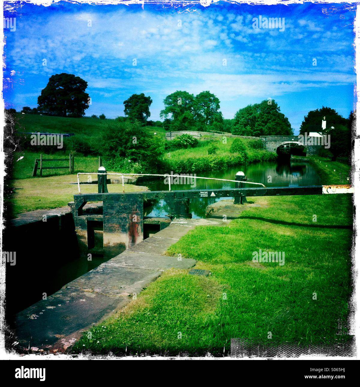 Rural canal lock hi-res stock photography and images - Alamy