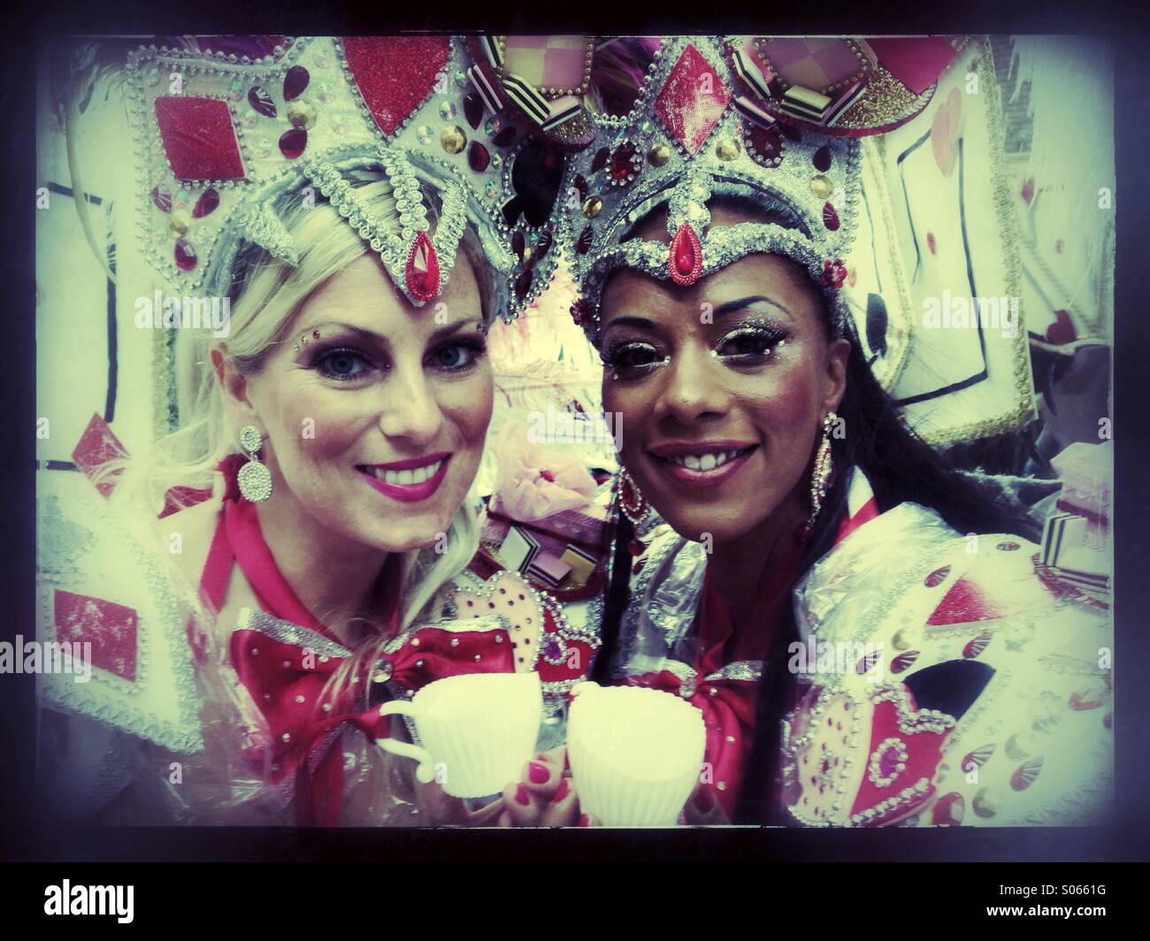 Samba dancers hi-res stock photography and images - Alamy