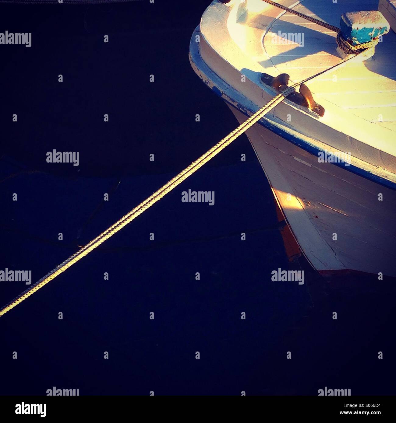 Old wooden anchor hi-res stock photography and images - Alamy
