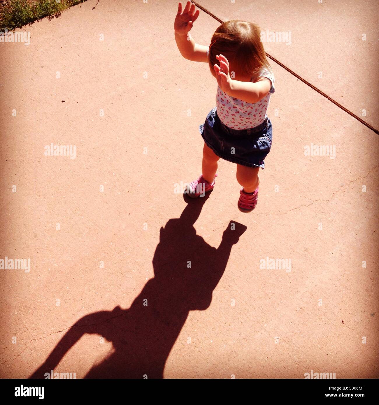 Shadow child hi-res stock photography and images - Alamy