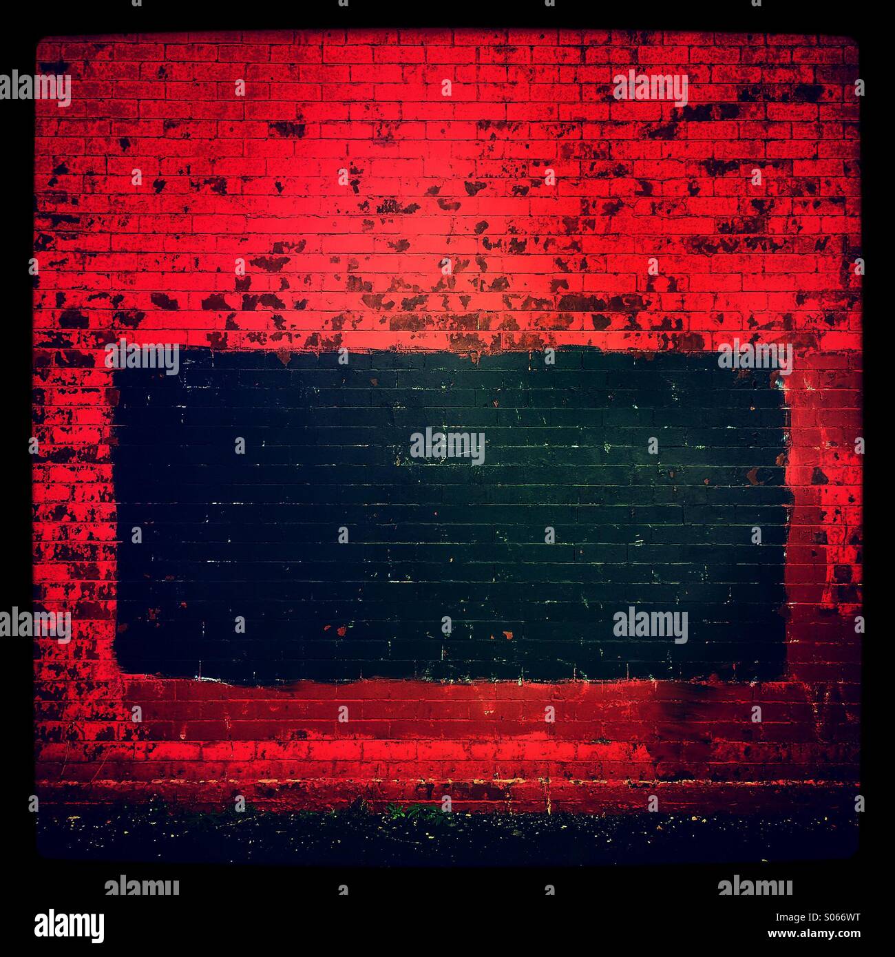 Red and black abstract hi-res stock photography and images - Alamy