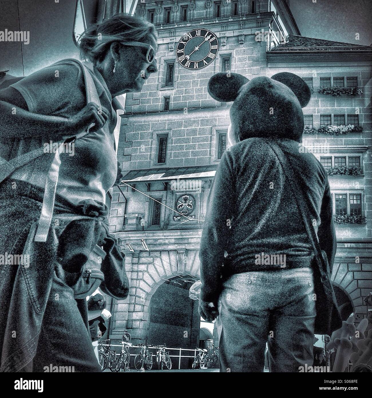 Rushing Woman High Resolution Stock Photography and Images - Alamy