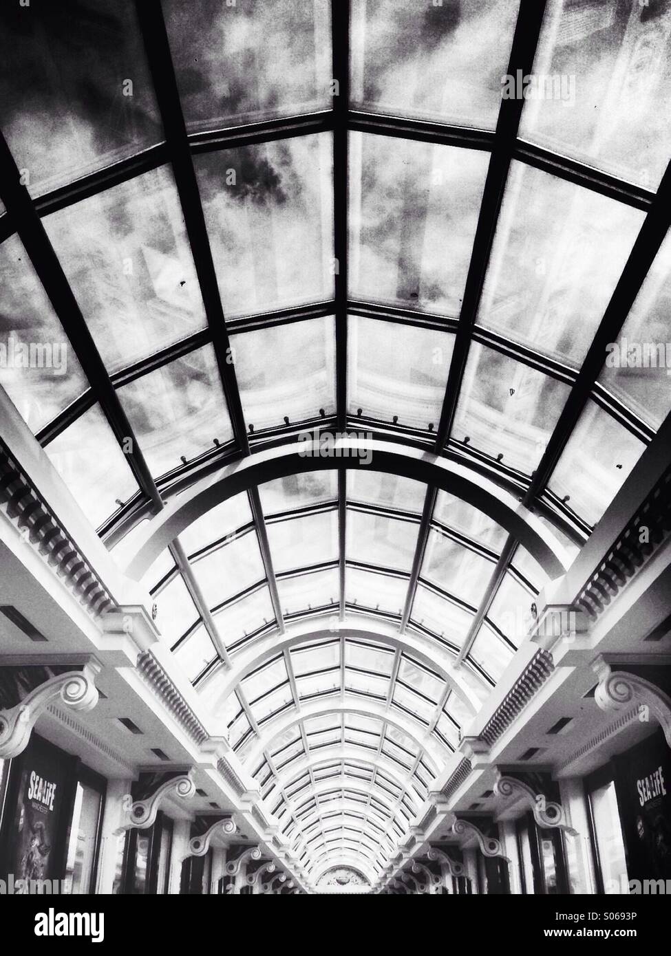 Steel corridor hi-res stock photography and images - Alamy