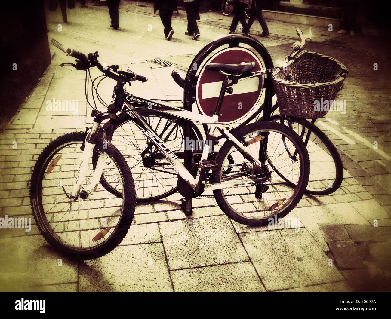 Bike by no entry sign hi-res stock photography and images - Alamy