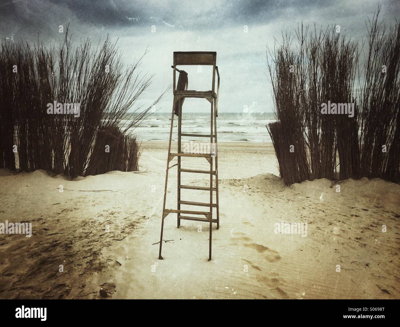 Lifeguard chair beach hi-res stock photography and images - Alamy